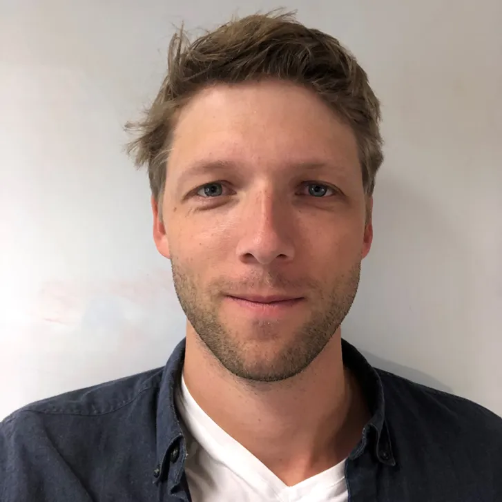 Ta kontakt med en av våre medarbeidere i dag! | Flatsetsund Engineering ...